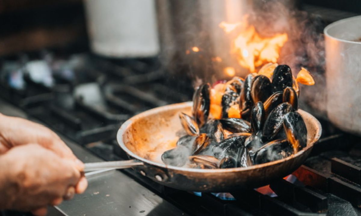 The Secret’s Out About The Parade’s Newest Seafood Restaurant | Magill Road
